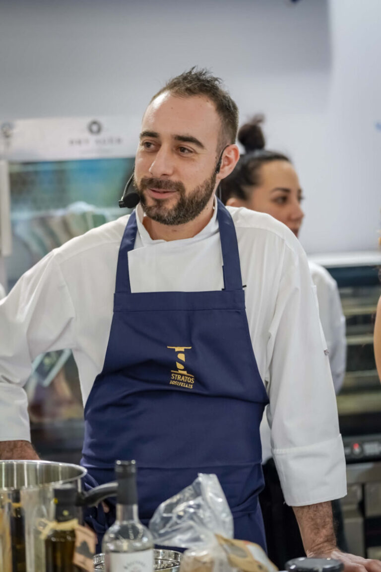 Ντάκος σε μορφή Τούρτας από τον γνωστό Σεφ Στράτο Ιωσηφέλλη - Enjoy News